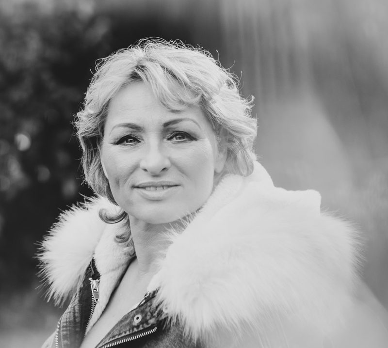 Desray - Diamonds Entertainment